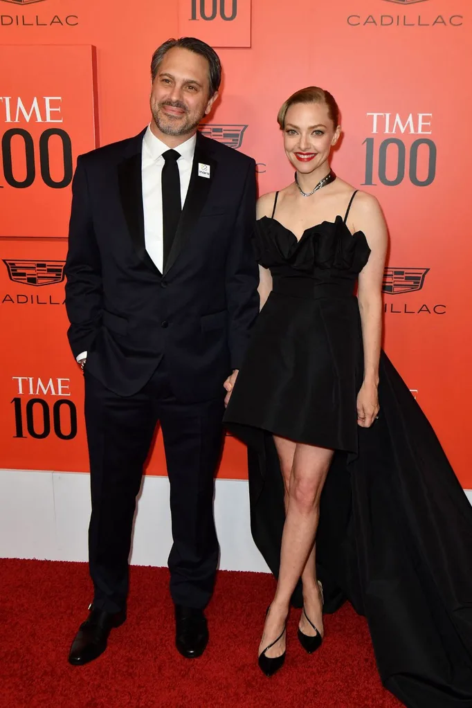 Amanda Seyfried's family life: Meet the Mamma Mia star's two kids | Now ...