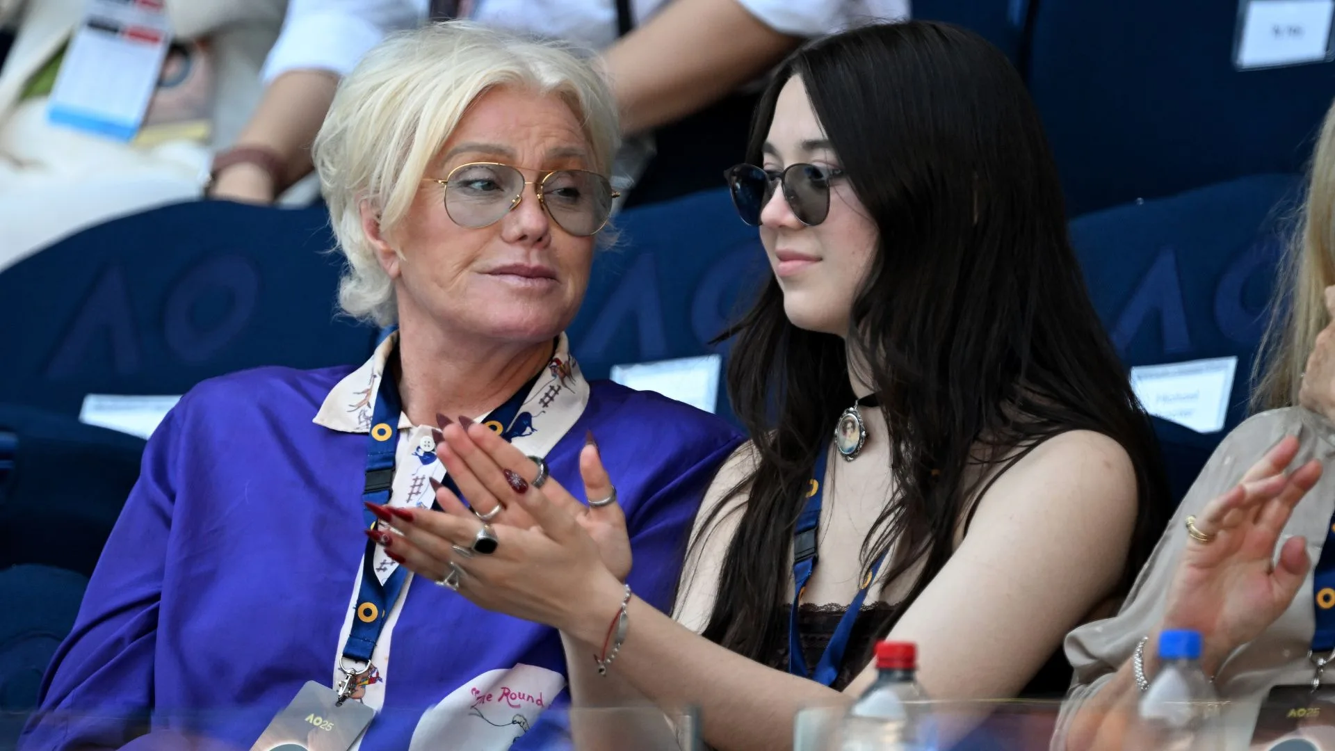 Deb puts on a brave face with daughter Ava at the Australian Open | Now ...