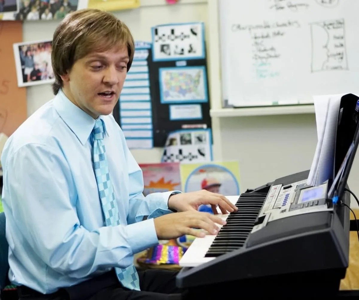 Chris Lilley to reprise iconic character, Mr G | Now To Love