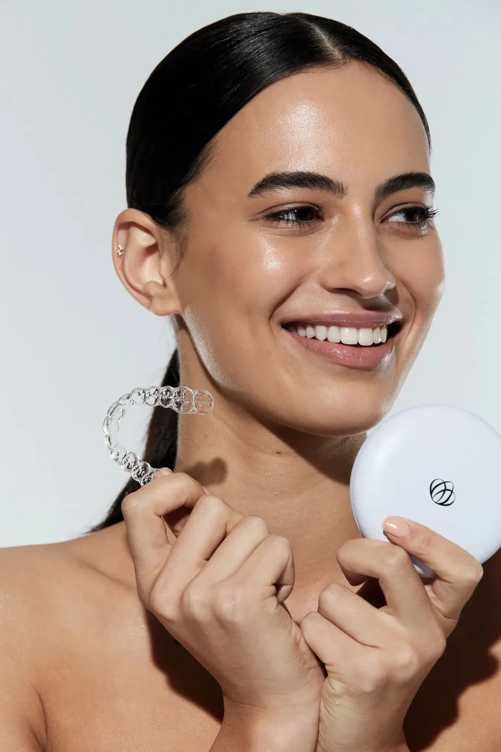 These Linea clear aligners are practically invisible