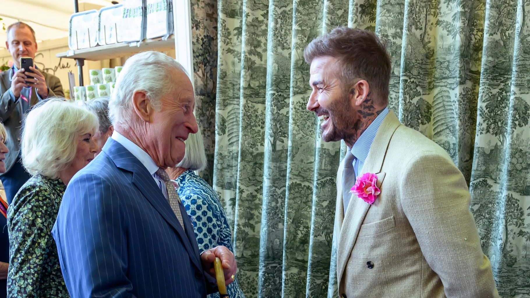 David Beckham is finally being knighted!