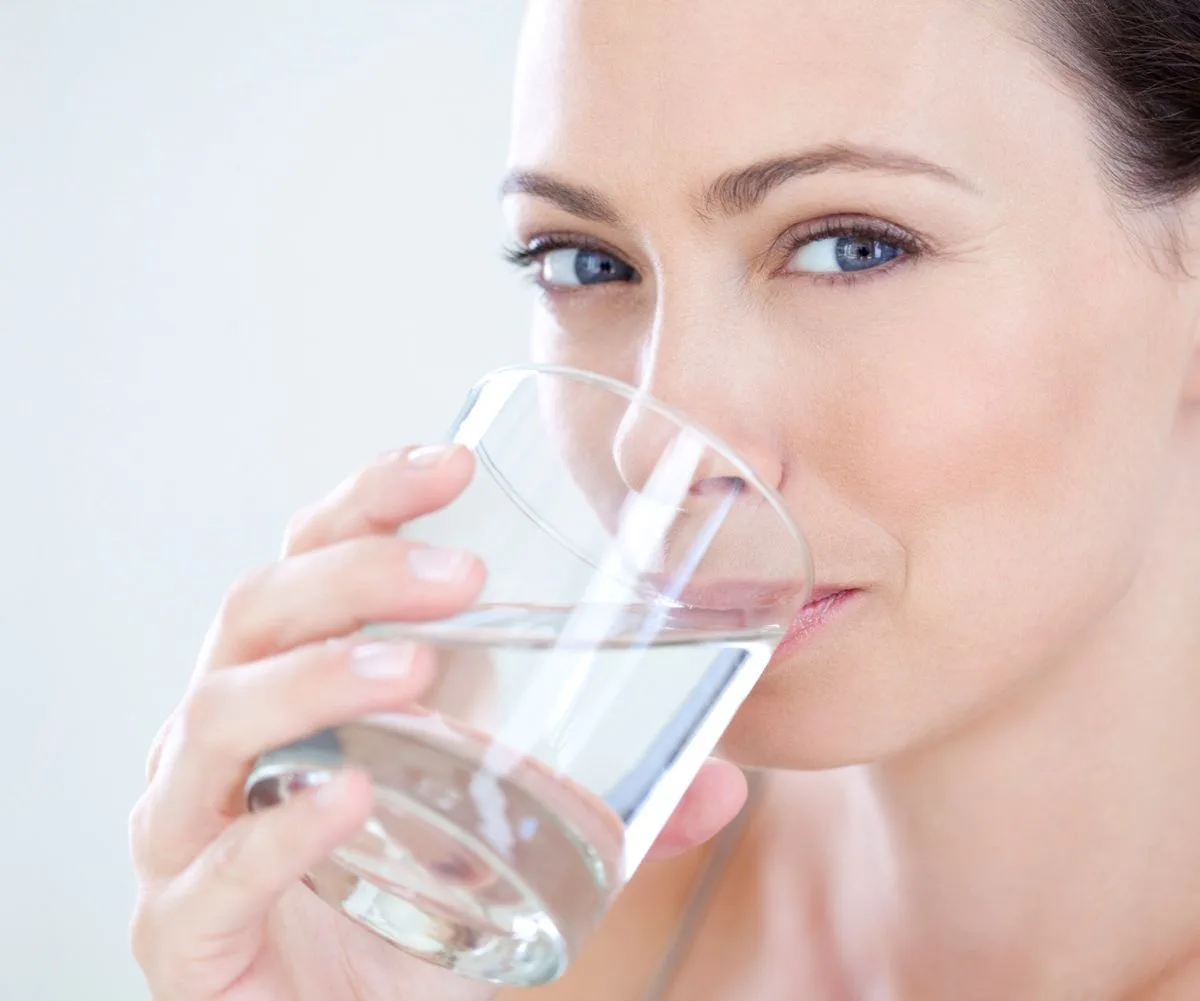 How to manage skin hydration in your day to day: It's as easy as 1, 2 ...