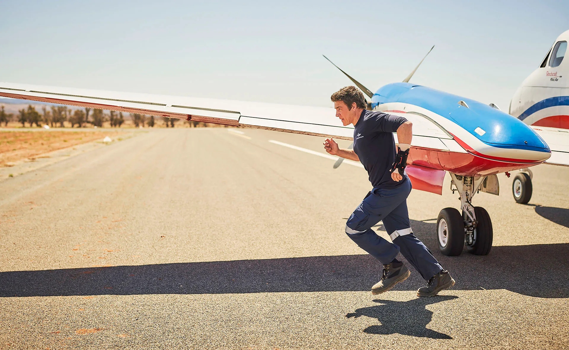 Pete's back in Broken Hill on RFDS - and he has to land a plane!