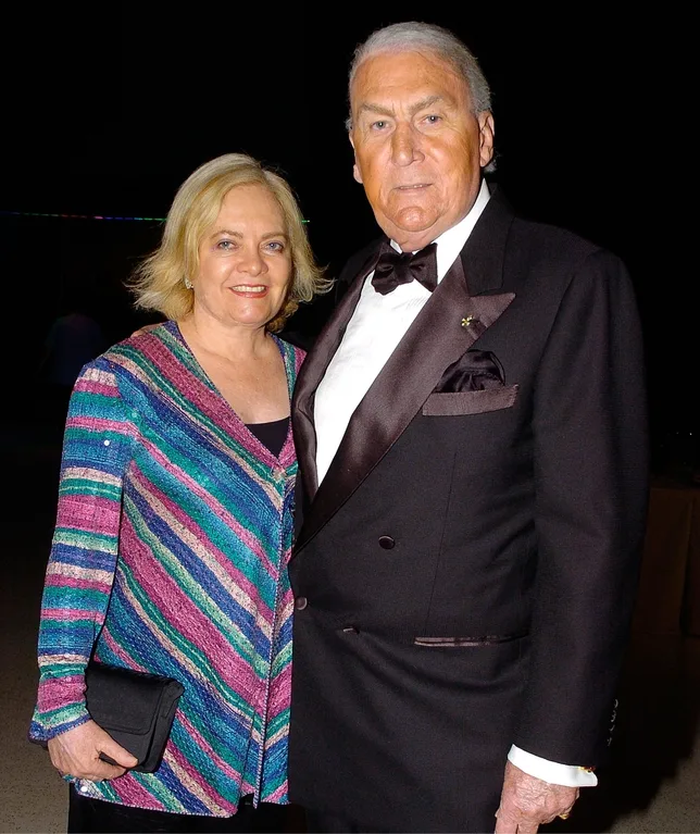 John Laws funeral: Australia's biggest names farewell John Laws | Now ...
