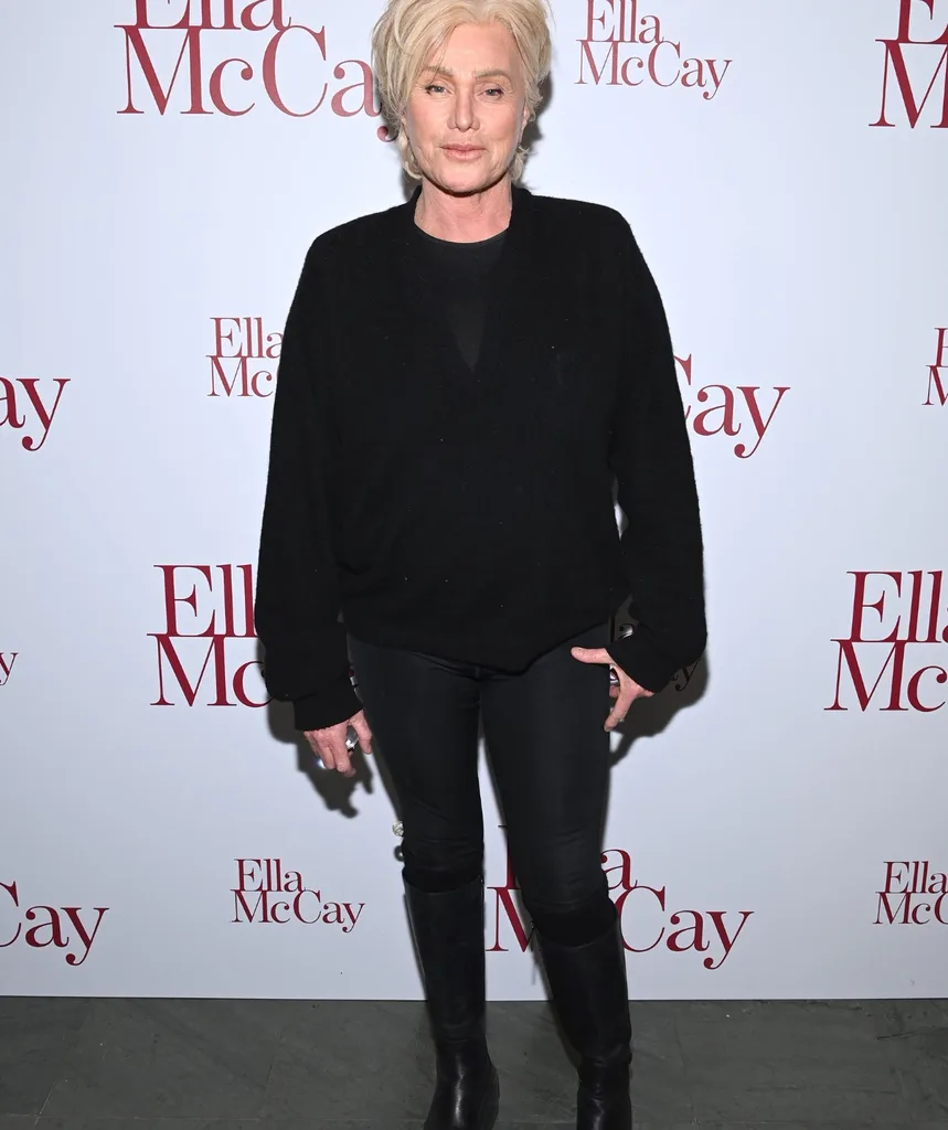 Deborra-Lee Furness shows off dramatic weight loss after split