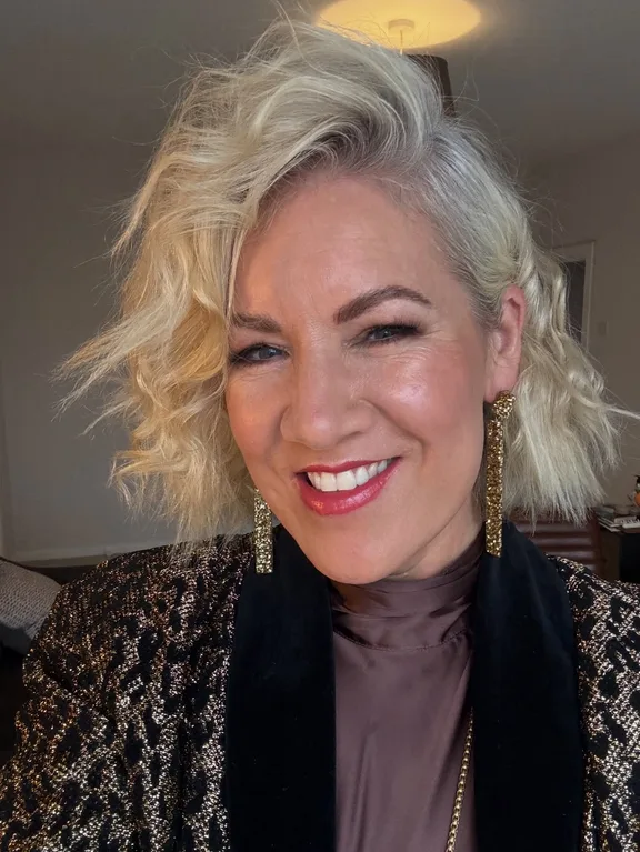 Lucinda Light reveals how many men she's kissed filming Celebs Go Dating