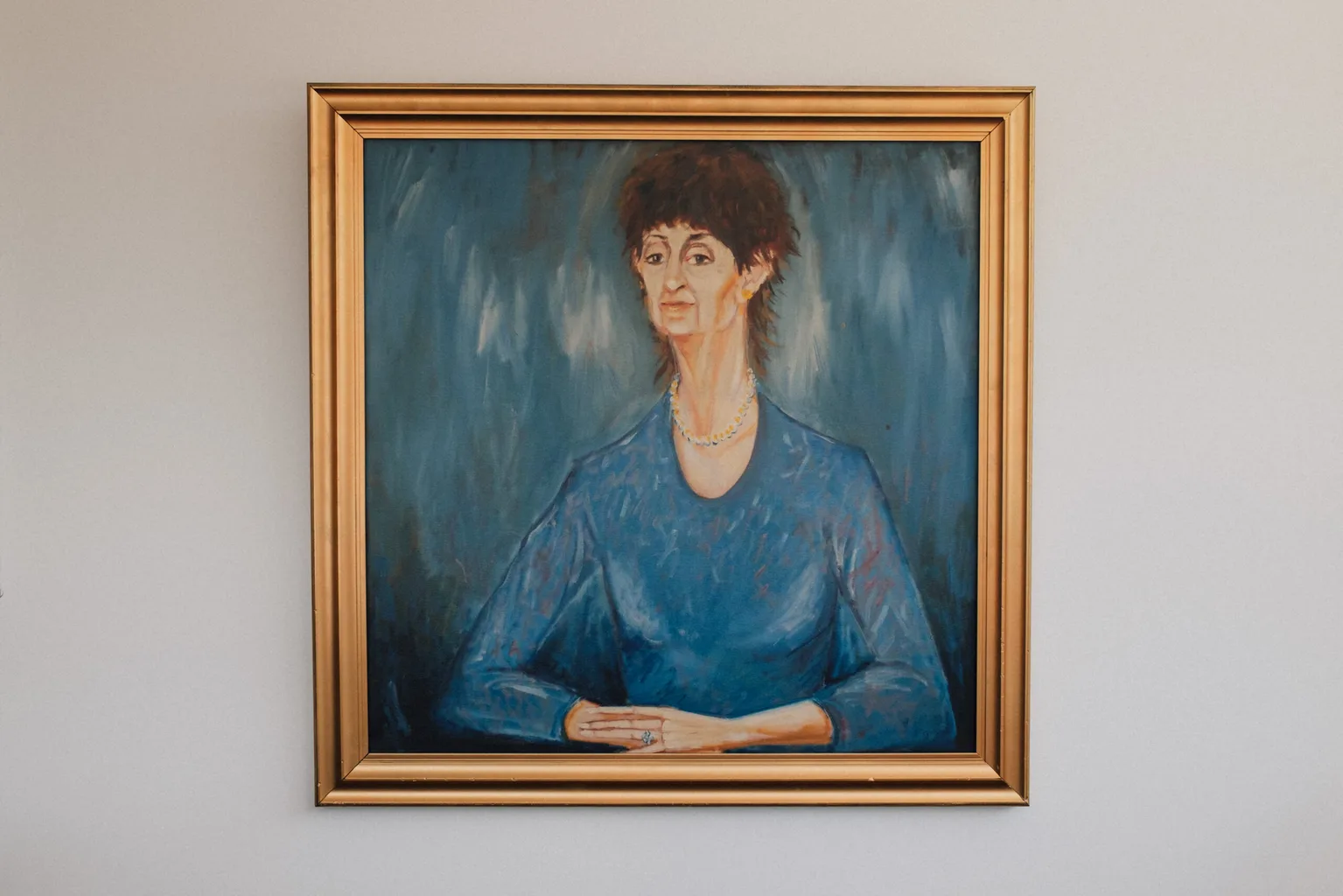Neighbours' infamous Mrs Mangel portrait sells for $19.5K