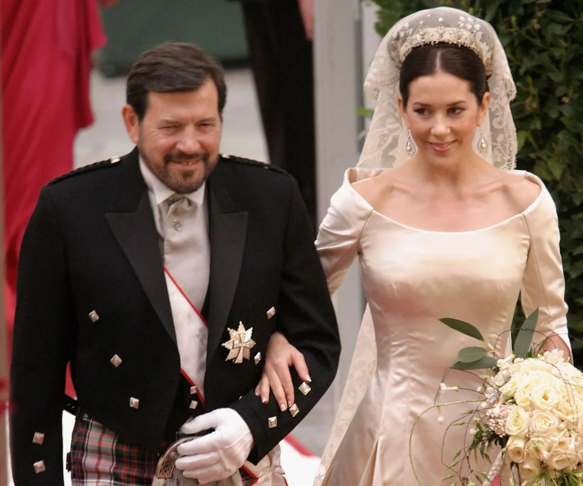 'My heart is heavy': Queen Mary's heartbreaking goodbye to her father ...