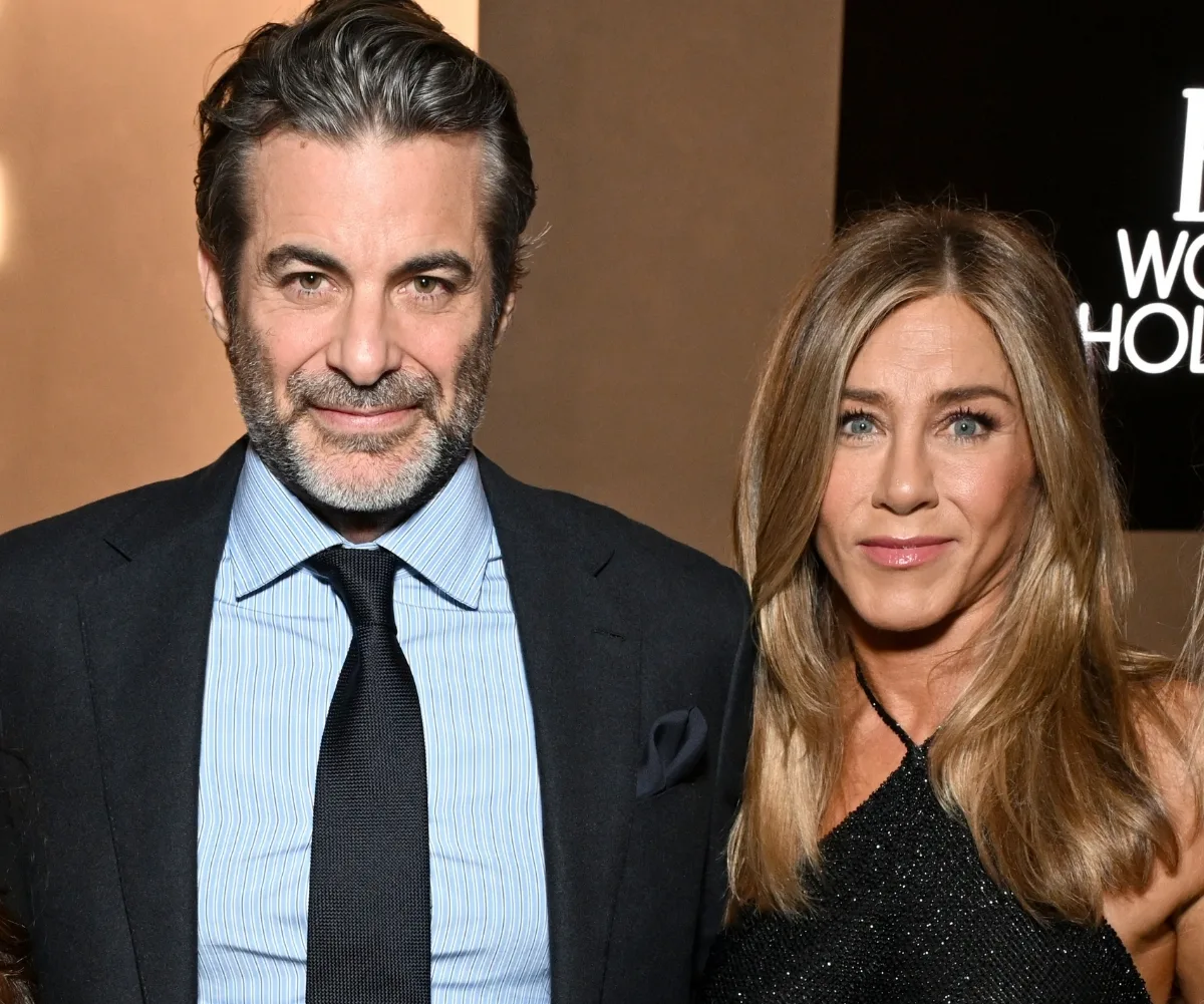 Jennifer Aniston calls off wedding to Jim | Now To Love