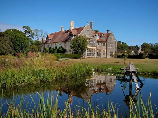 Henry VII house selling for $10 million