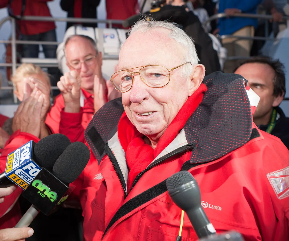 Wild Oats owner Bob Oatley dies