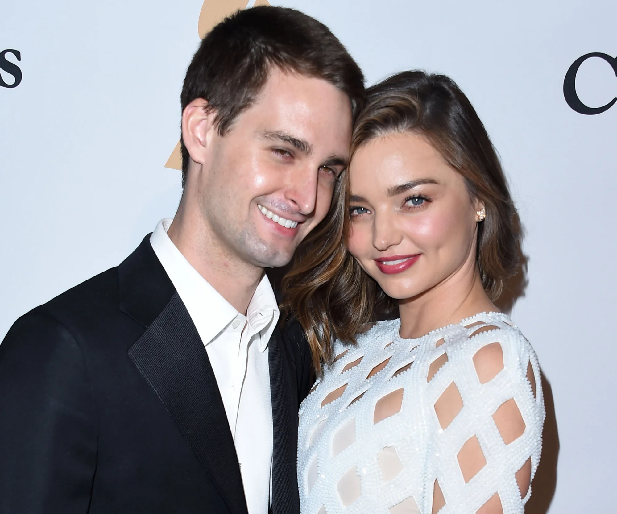 Miranda Kerr makes public debut with new boyfriend