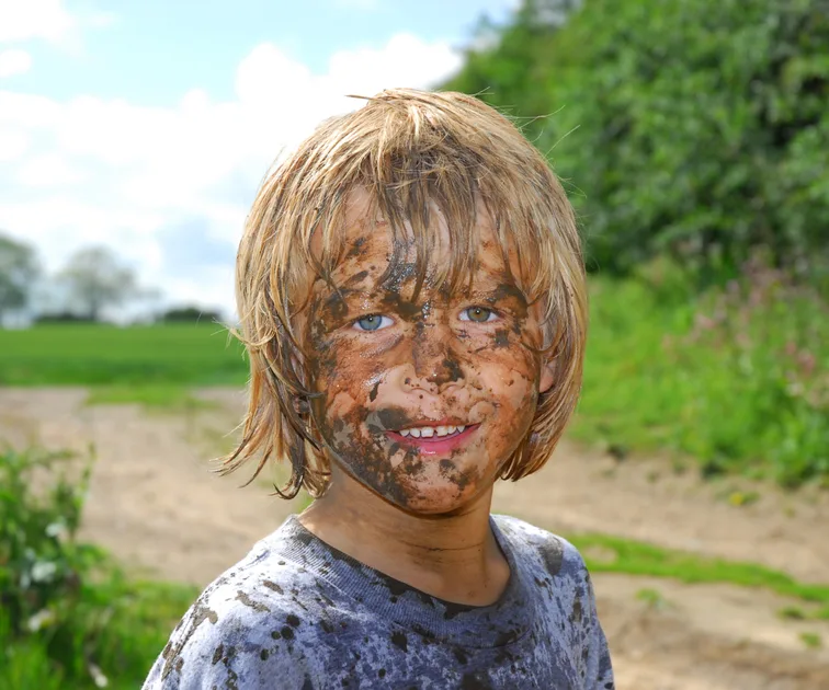 Why you should let kids play in the dirt