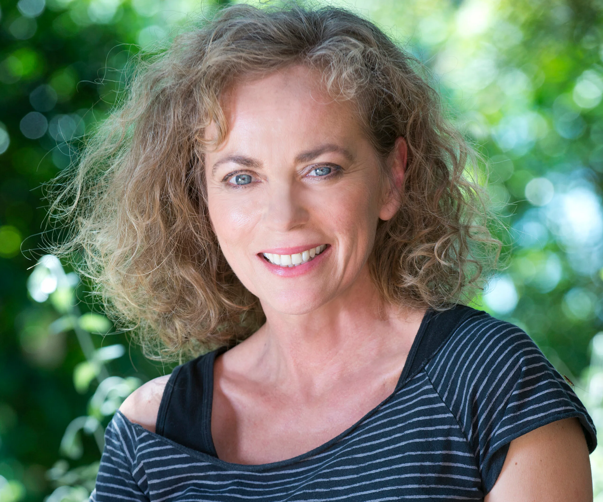 Is Annie Jones already leaving Neighbours?