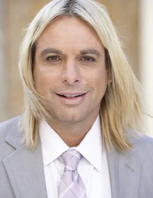 Warwick Capper's new face!