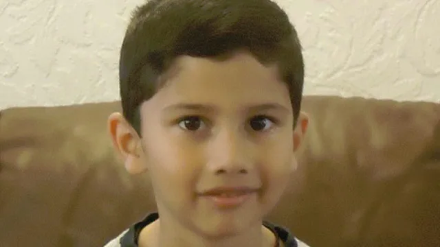 Whiz kid Ayan Qureshi becomes youngest qualified IT specialist on the ...