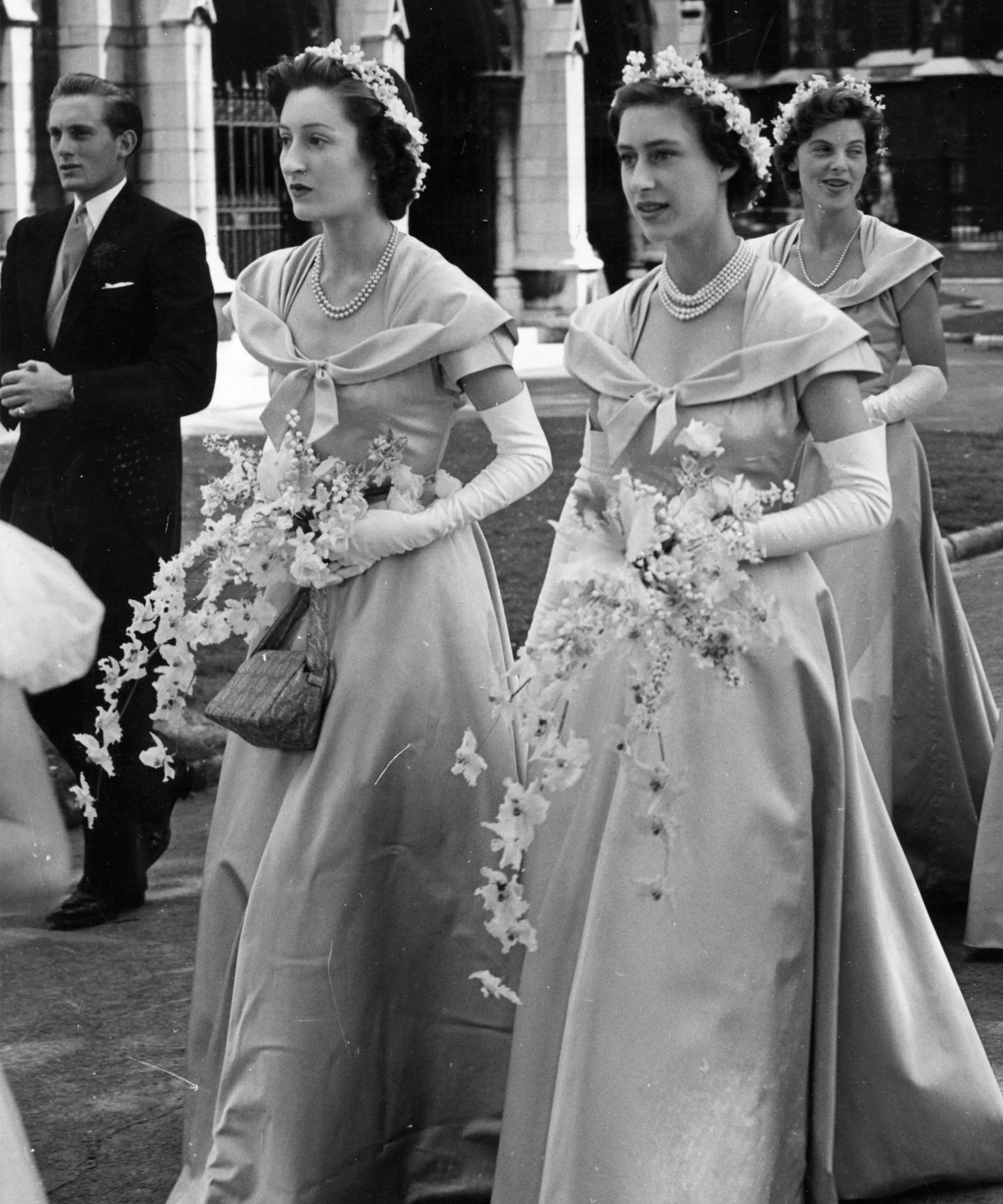 Queen Elizabeth's mourns Lady Elizabeth Longman death