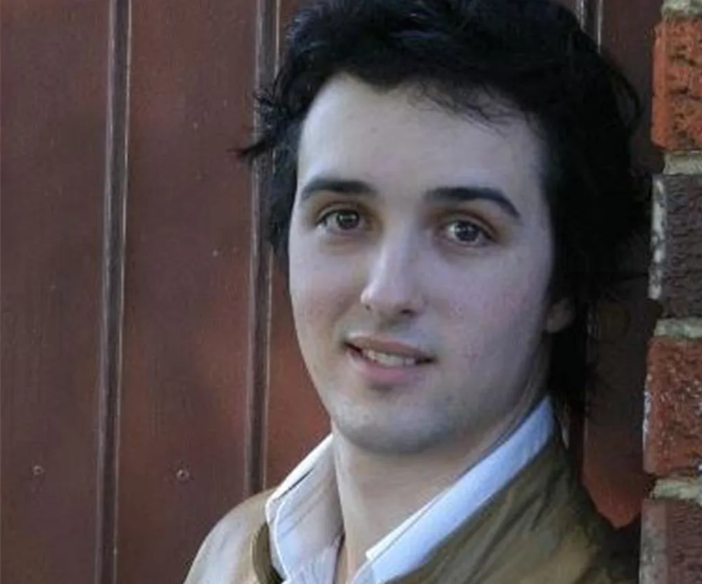 Is MAFS star Anthony Manton a model and actor