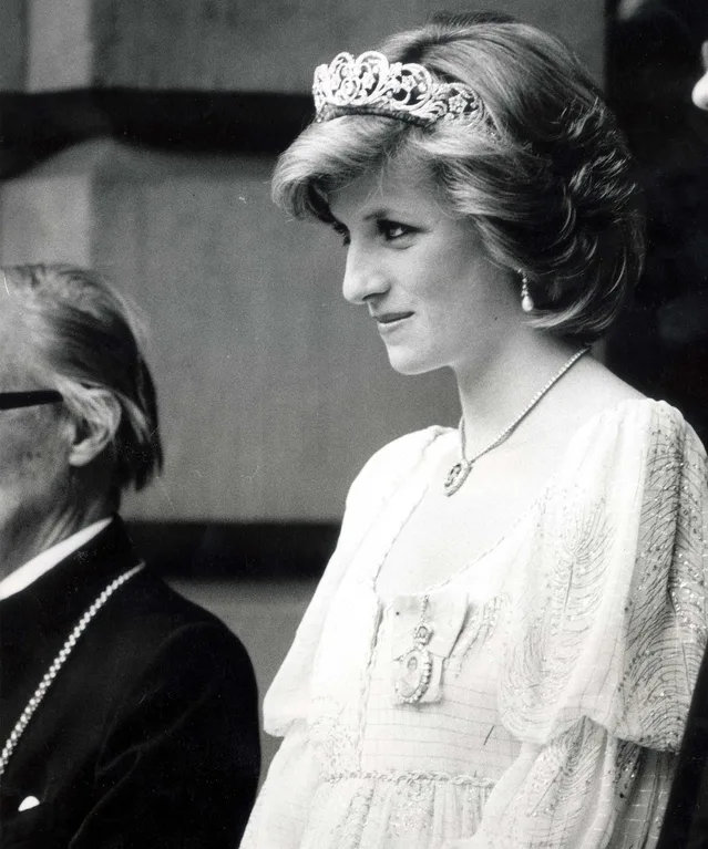 New pictures of Princess Diana hunting