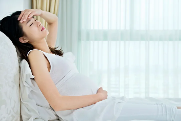 Small pregnancy bump - causes, factors and advice