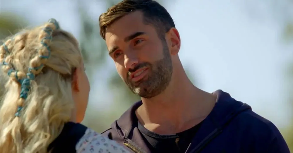 Bachelorette Australia Fans Fall In Love With Taite Radley