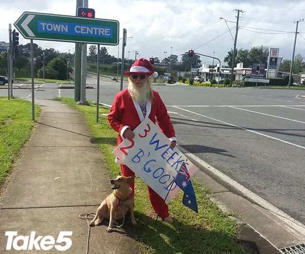 Real life: I'm the real Barefoot Santa Claus!