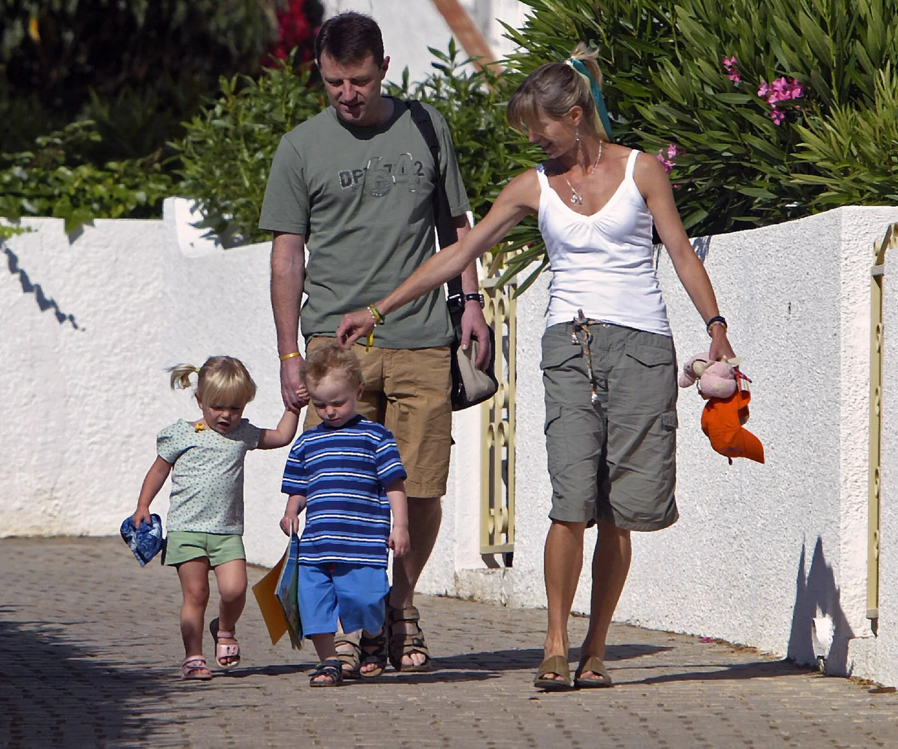Madeleine McCann's siblings: What we know about twins Sean and Amelie ...