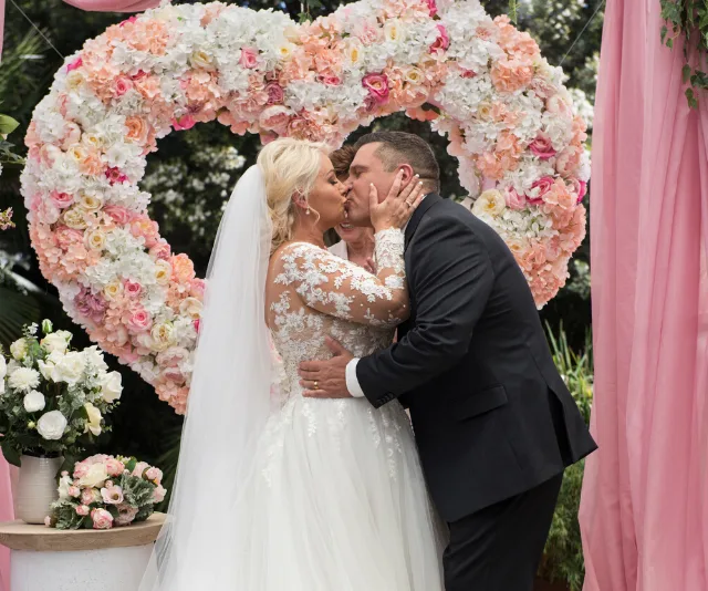 Neighbours weddings galore! 35th anniversary shows five couples wed