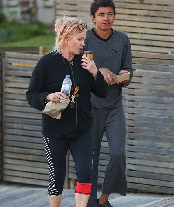 Meet Hugh Jackman's kids, Oscar and Ava