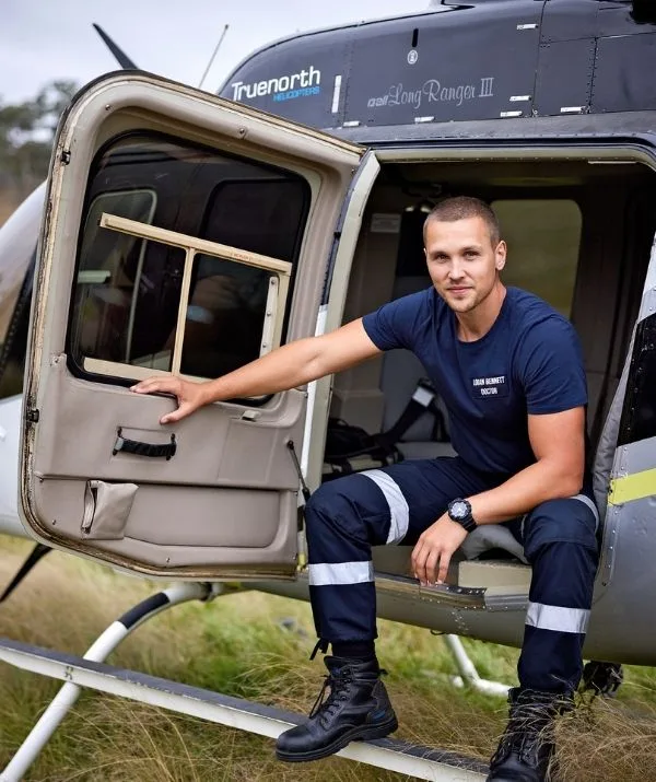 Home and Away's Mackenzie and Logan's relationship heats up