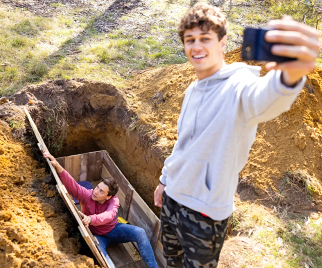 Home and Away: Roo rushes to help Ryder as he loses consciousness in a ...