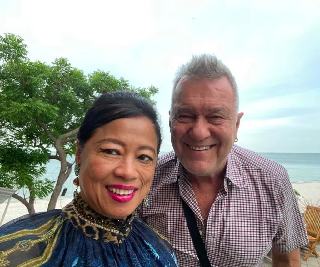 Jimmy Barnes and Jane Barnes surprise daughter Mahalia on her birthday