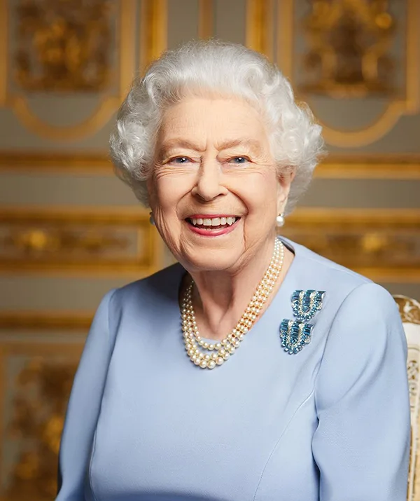 Queen Elizabeth II: Royal family releases last official portrait of monarch