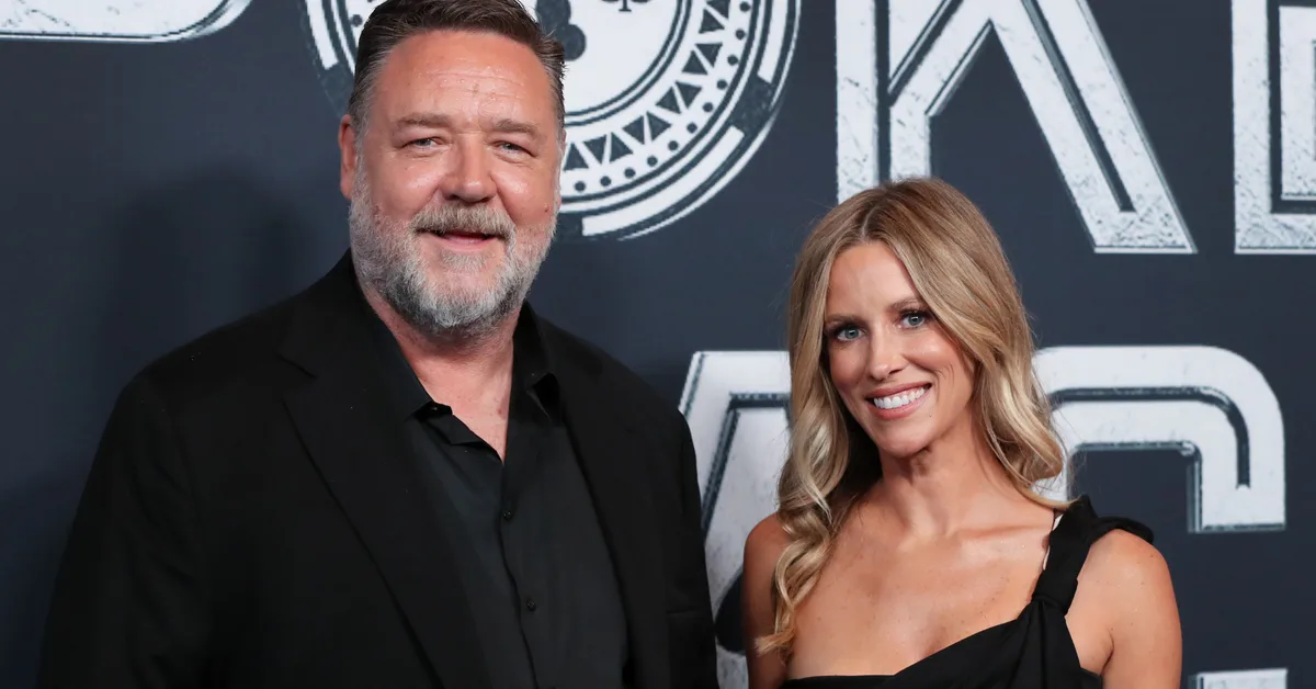 Russell Crowe's relationship with girlfriend Britney Theriot