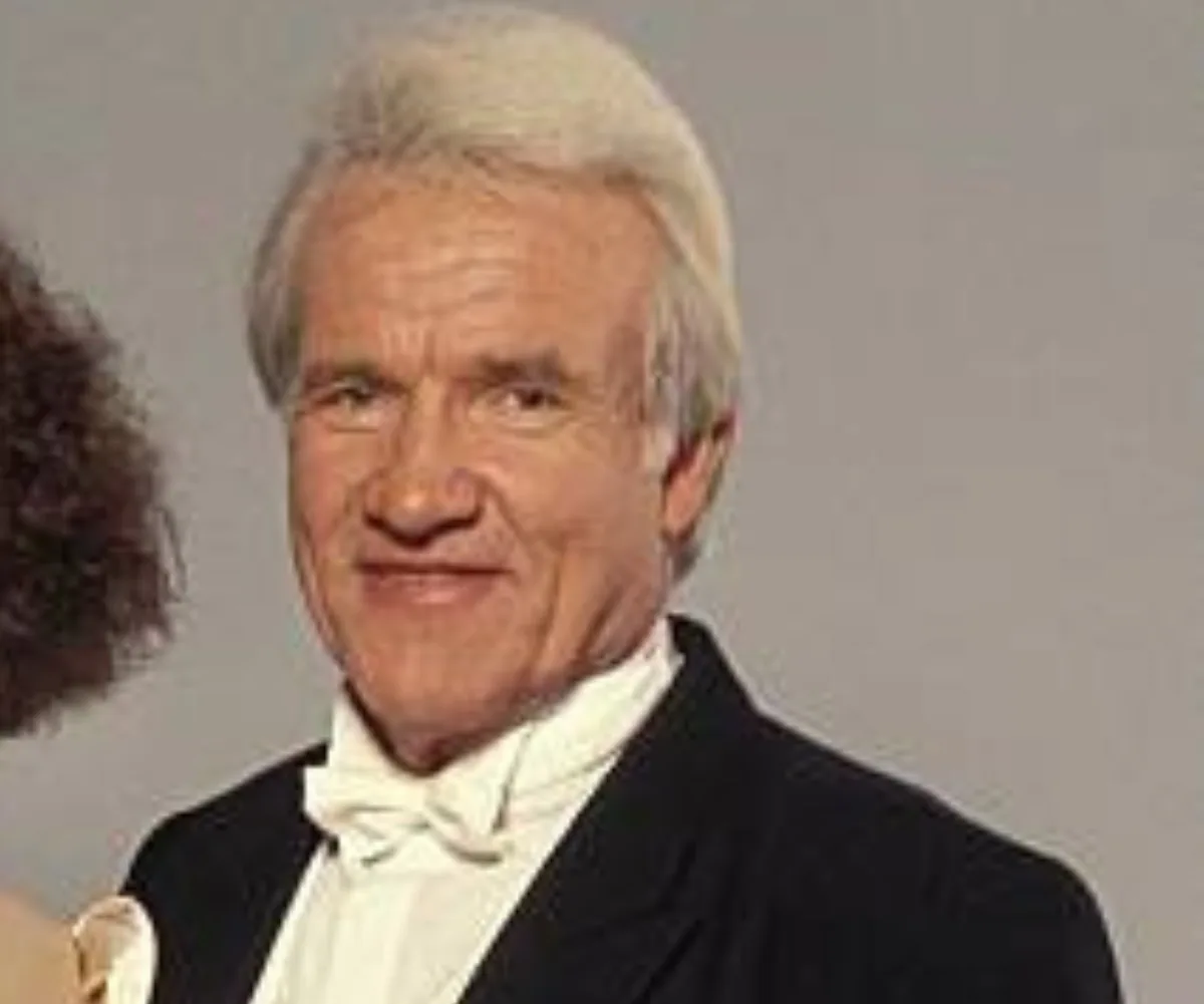 Where are the cast of E Street now?