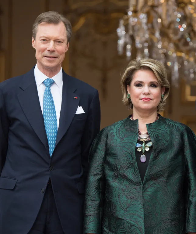 What are the 12 monarchies of Europe?