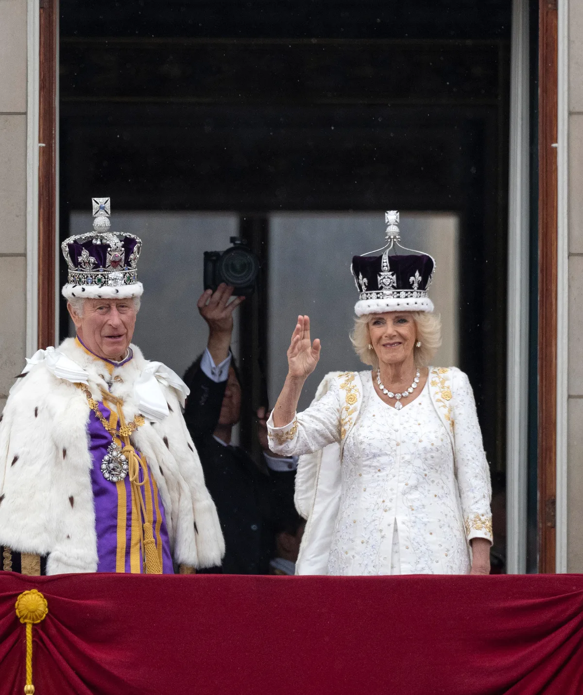What is the order of succession to the British throne?
