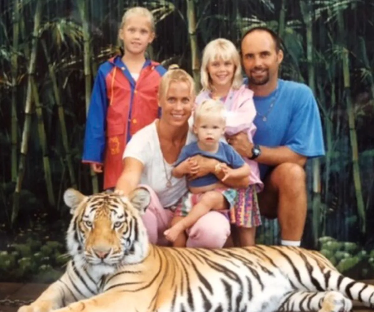 Lisa Curry and Grant Kenny's relationship: How they're staying close ...