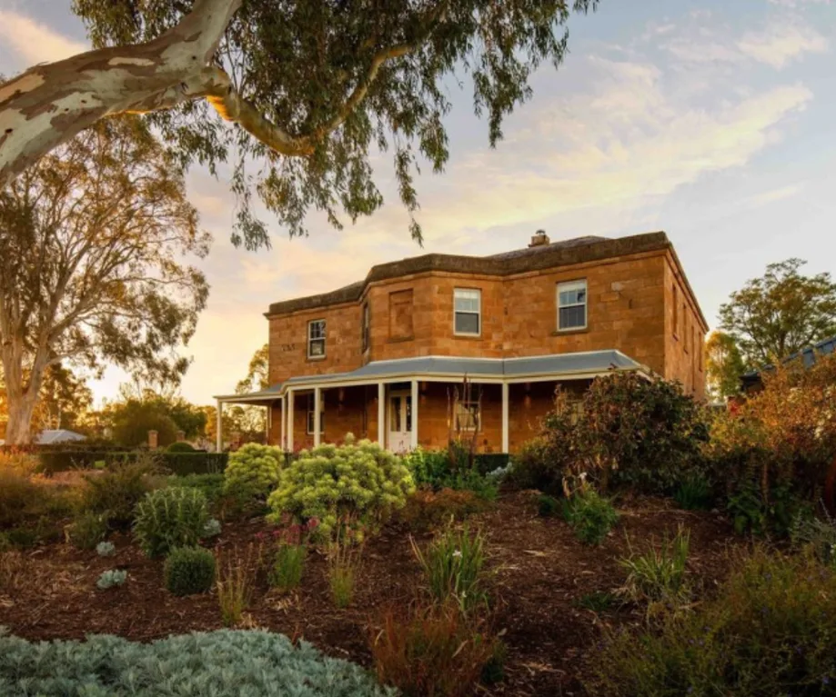 Your guide to McLeod's Daughters filming locations