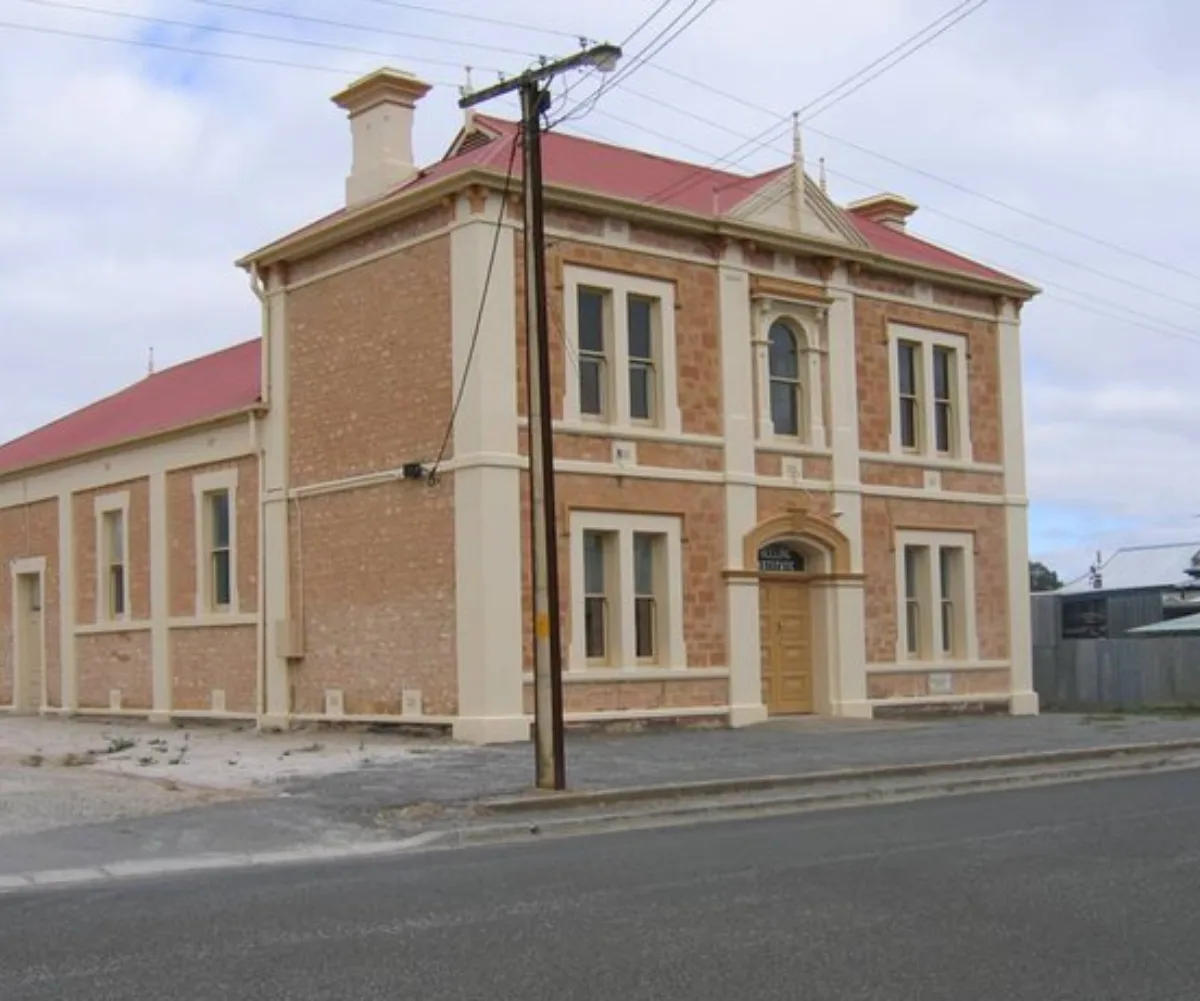 Your guide to McLeod's Daughters filming locations