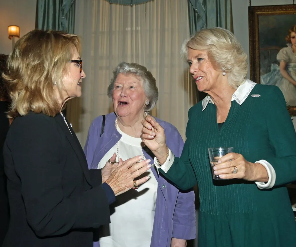 Patricia Routledge biggest fan was Queen Elizabeth II