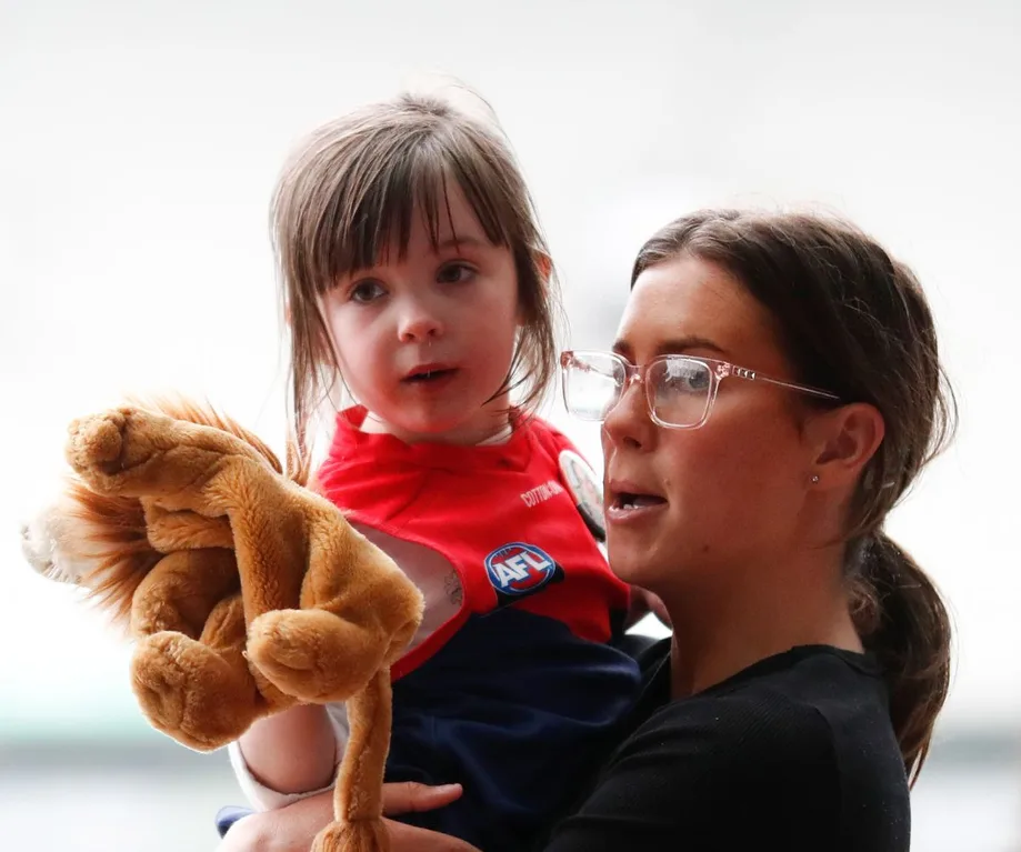 AFLW's new commentary team is ready to kick off!