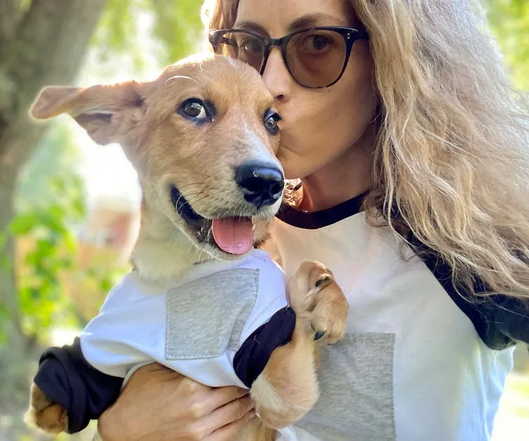 Woman's adorable disabled pup thinks he's a roo!