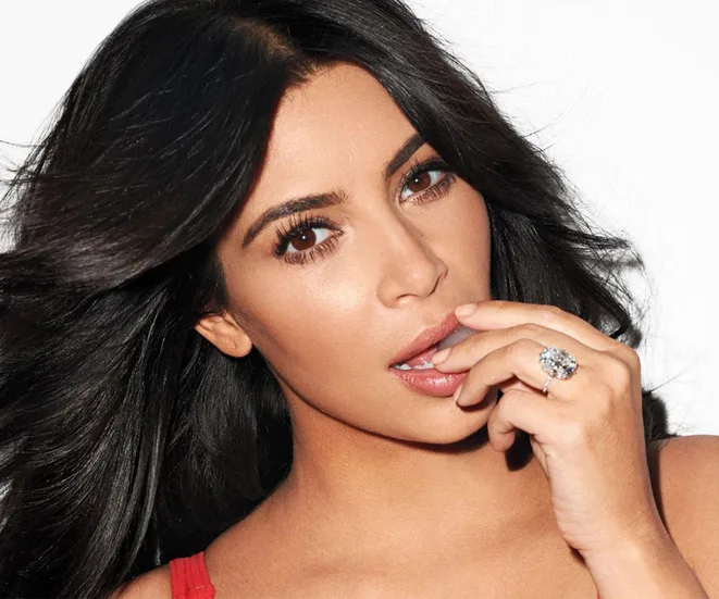 Kim Kardashian Covers Rolling Stone 0907
