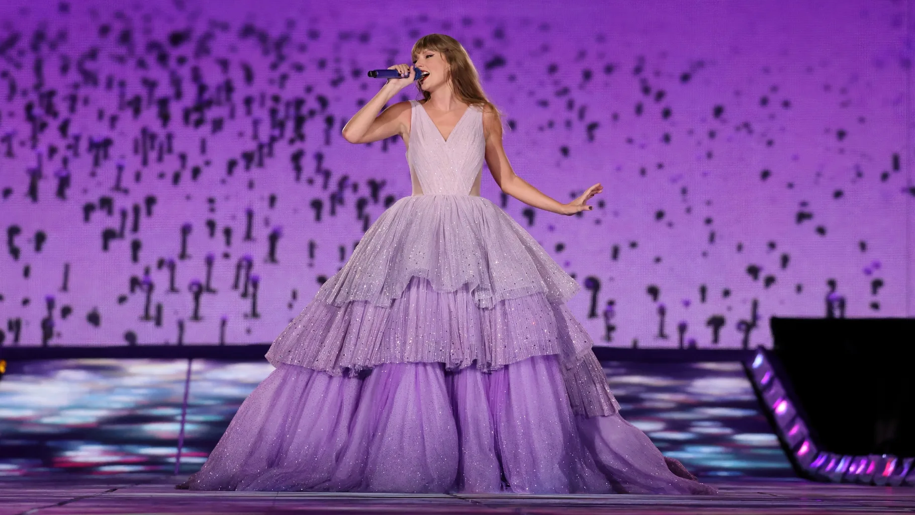 Everything you need to know about Tayor Swift & Swiftmania