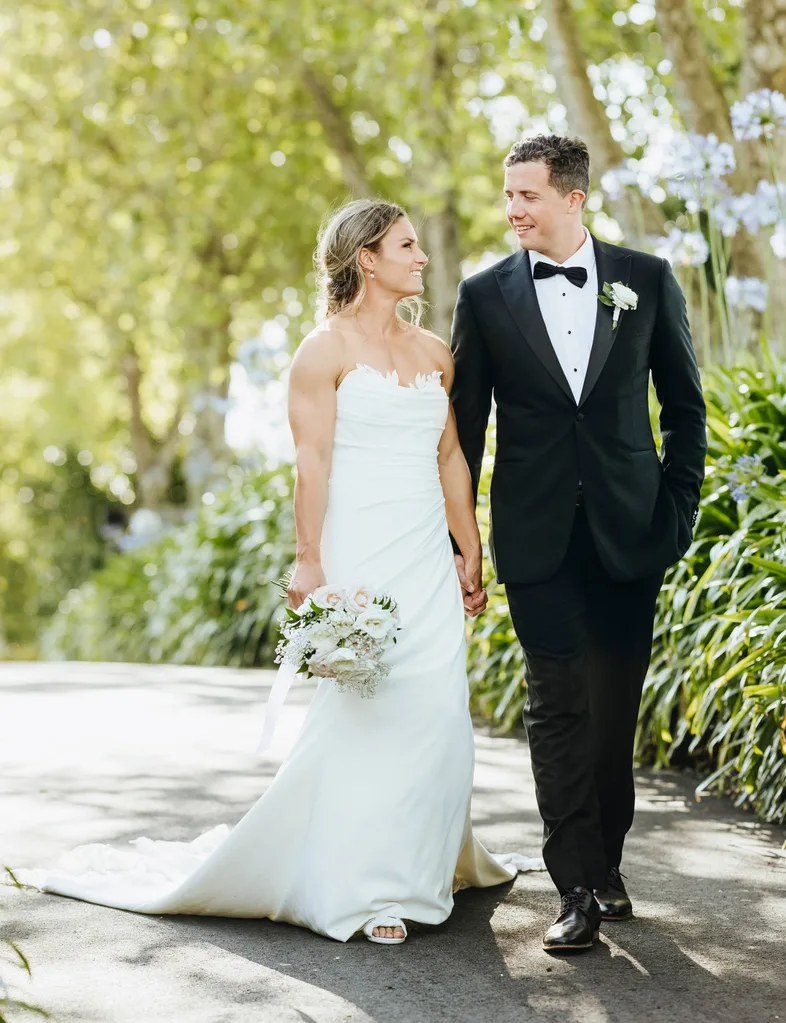 Black Fern Michaela Blyde marries in a stunning wedding
