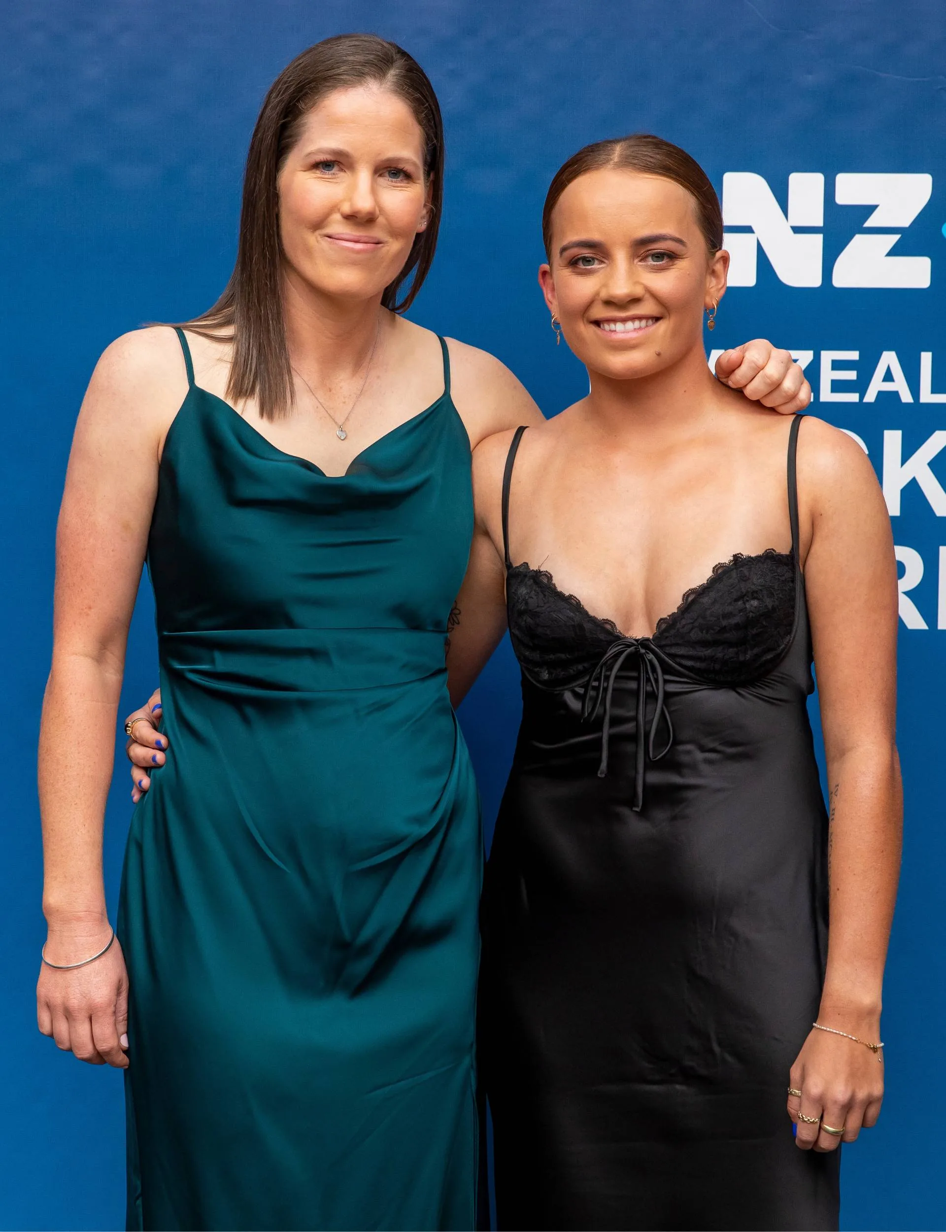 Matt Henry & Melie Kerr blitz the 2025 NZ Cricket Awards