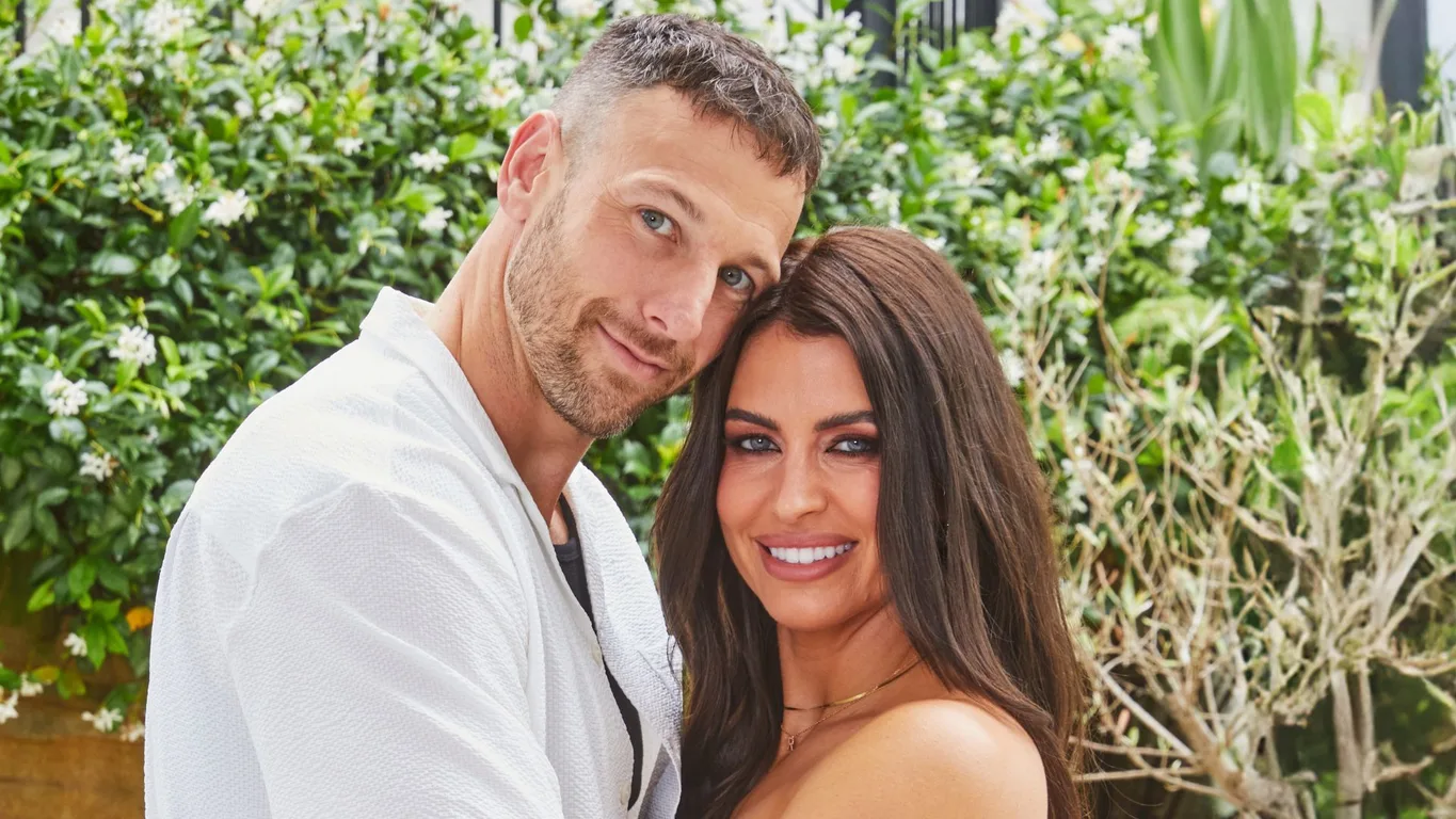 MAFS' Jeff and Rhi share they're still in the honeymoon period!
