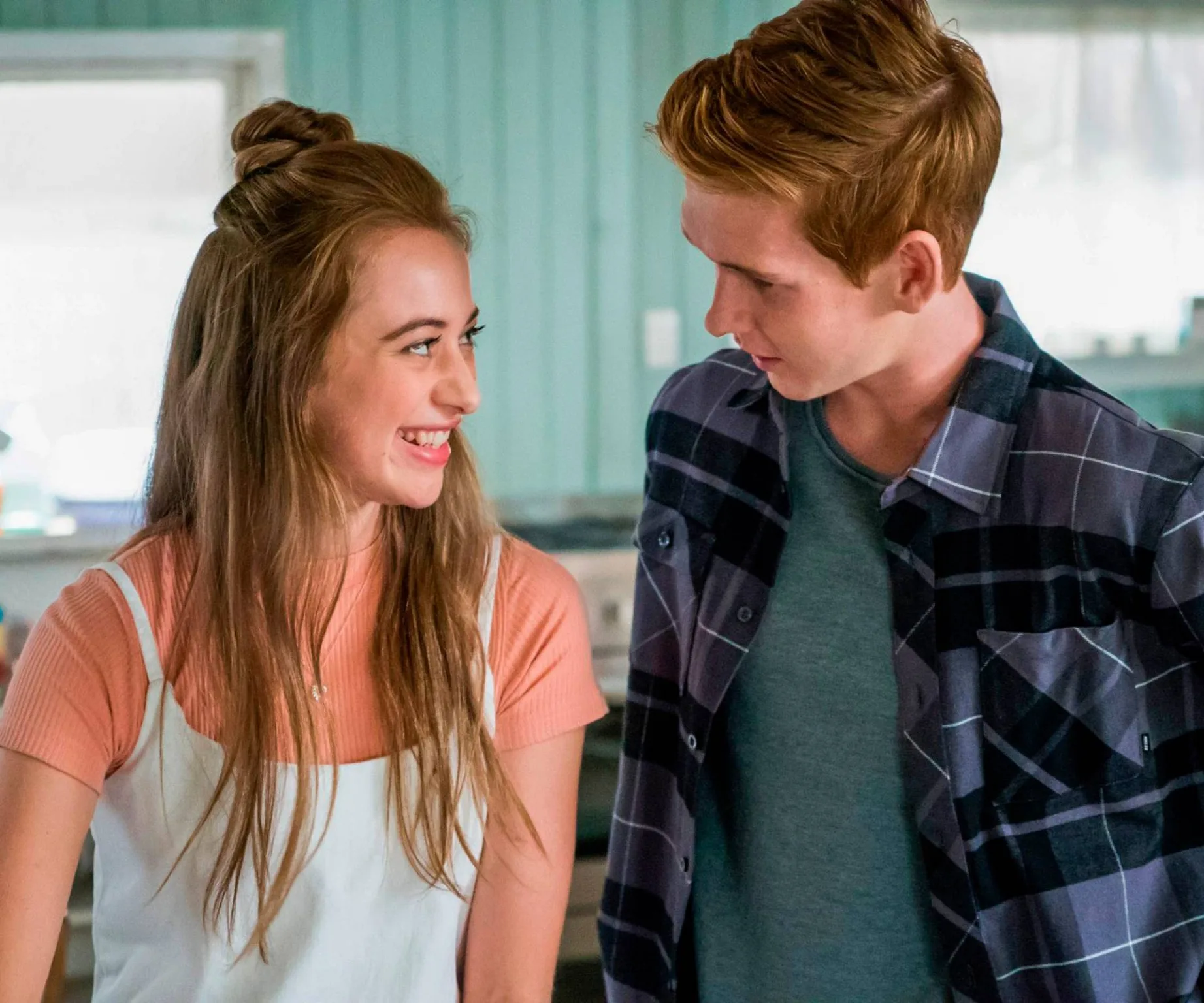 800 Words actress Manon Blackman shares her rom-com romance