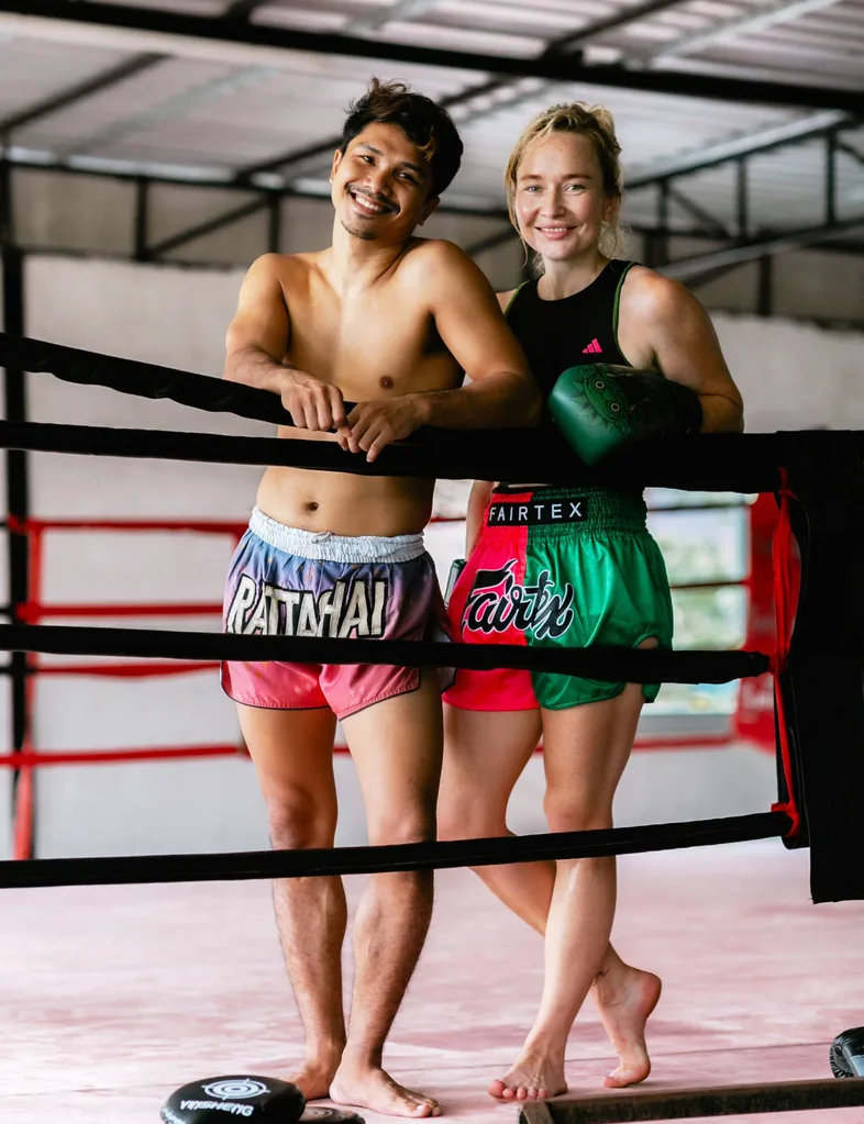 Brokenwood star Fern Sutherland on love and Muay Thai